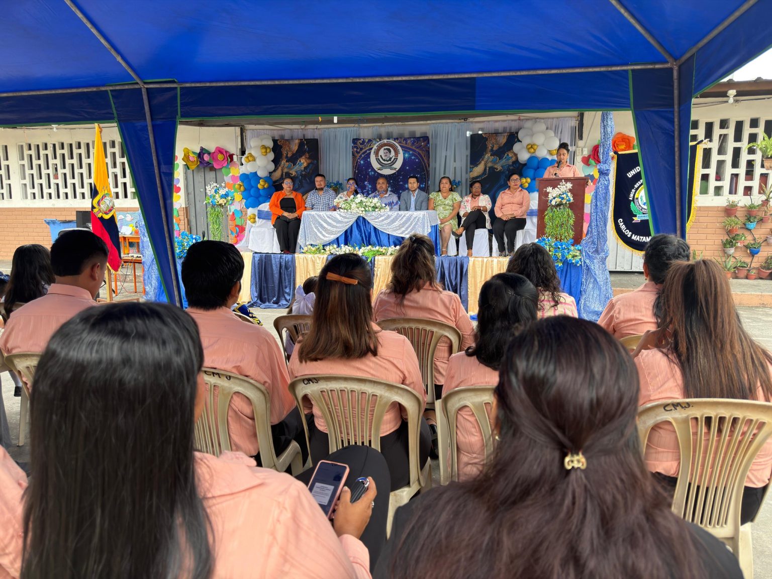 Sesión Solemne por los 107 años de la Unidad Educativa Carlos Matamoros ...